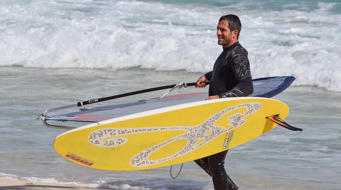 Windsurfen lernen: Ein Experte über seinen Lieblingssport mit vielen ...